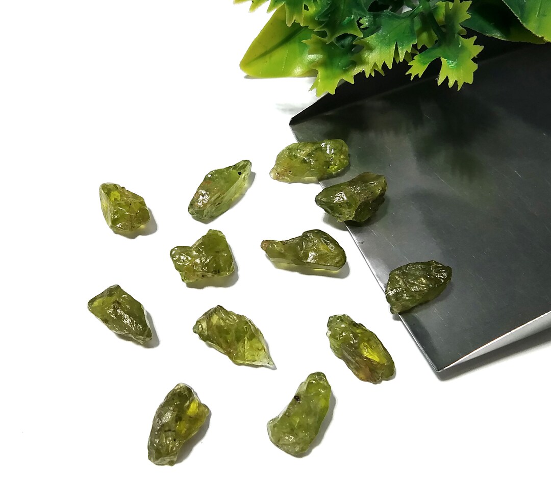 Peridot Rough Stones: Natural Rough Crystals for Jewelry Making - Etsy