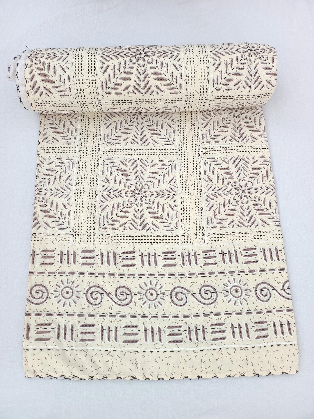 Handmade Kantha Quilt: Floral Print Indian Cotton Bedding - Etsy