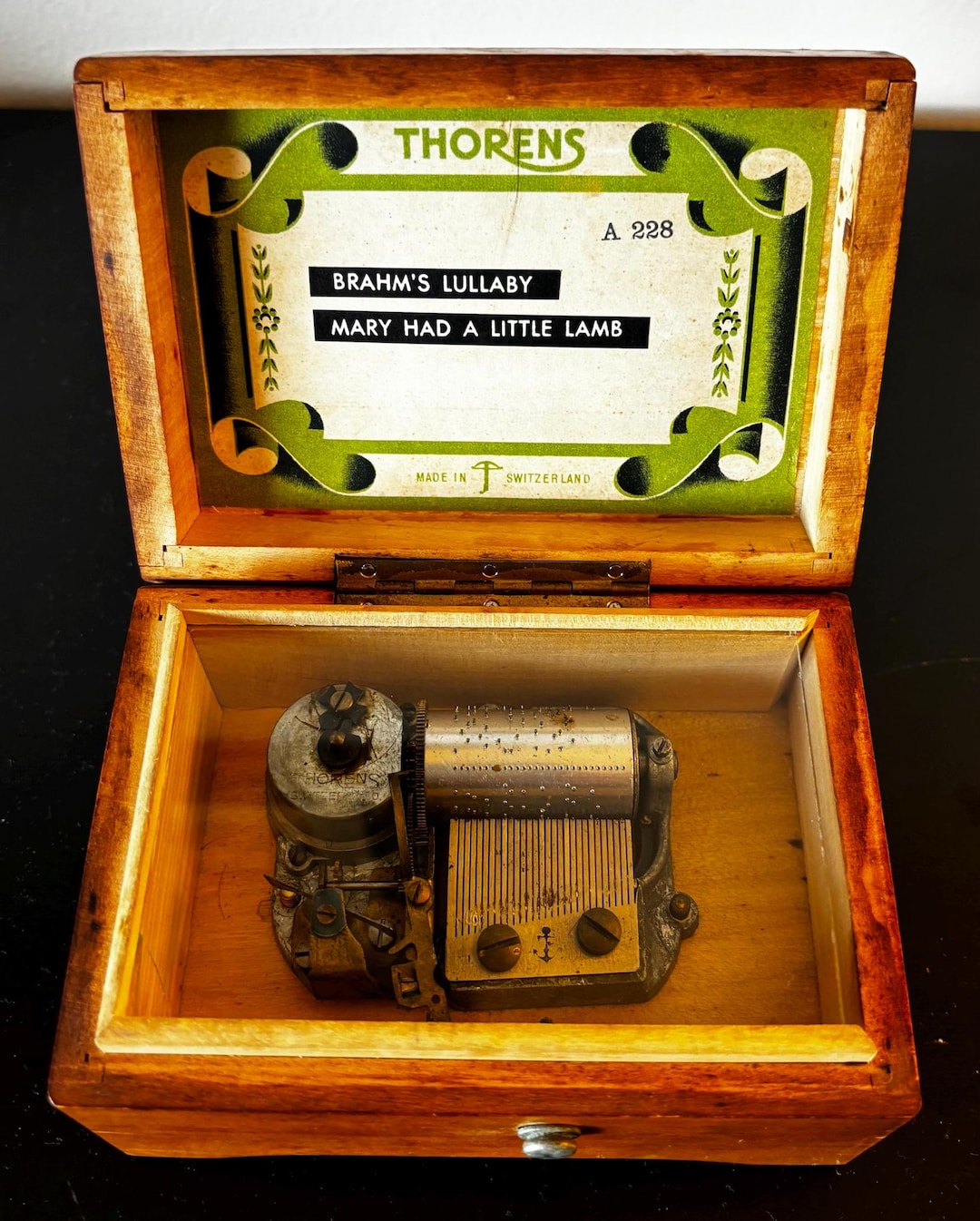 Vintage 1940's Thorens Music Box, Brahm's Lullaby and Mary Had a Little ...