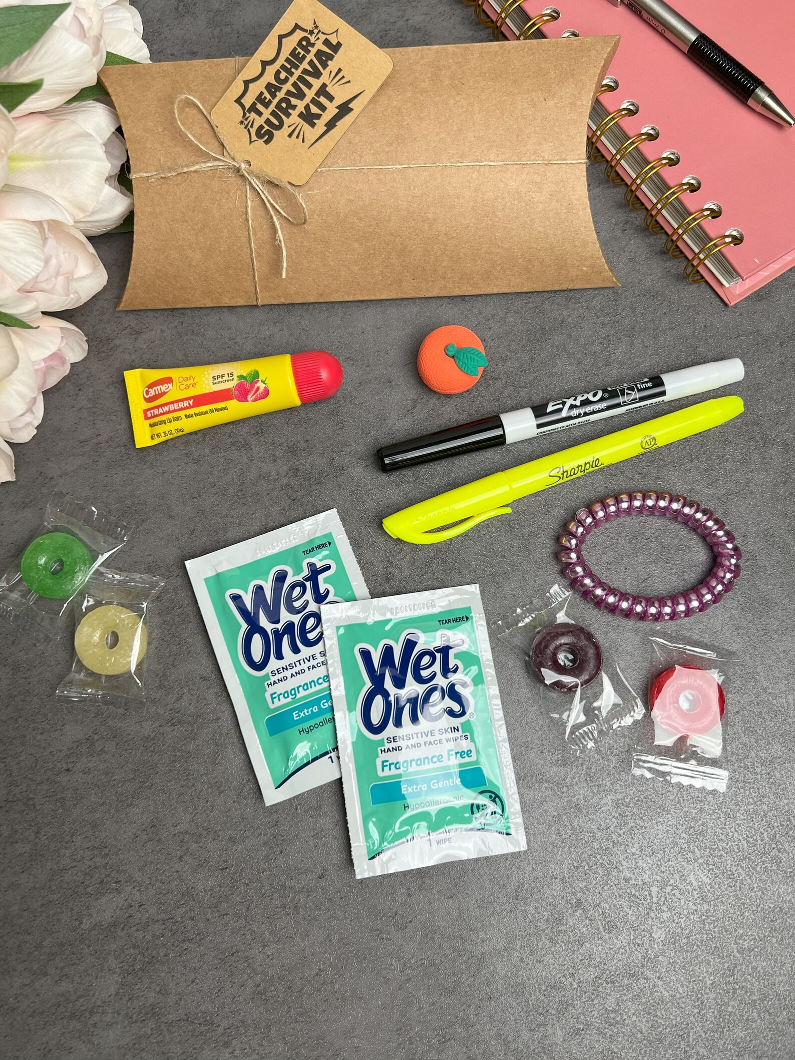 Teacher Survival Kit: Back to School Gift Set With 11 Items in Kraft ...