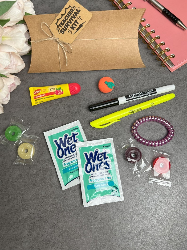 Teacher Survival Kit: Back to School Gift Set With 11 Items in Kraft ...