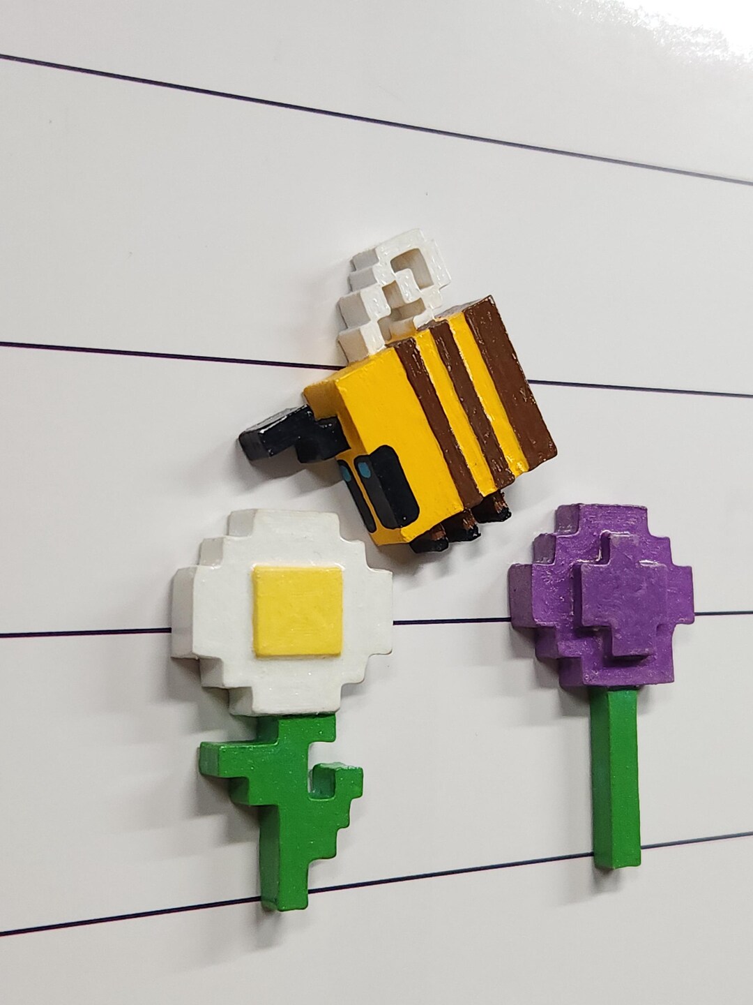 8-bit Flowers and Bee - Fridge Magnets - 3D Printed/hand-painted - Etsy