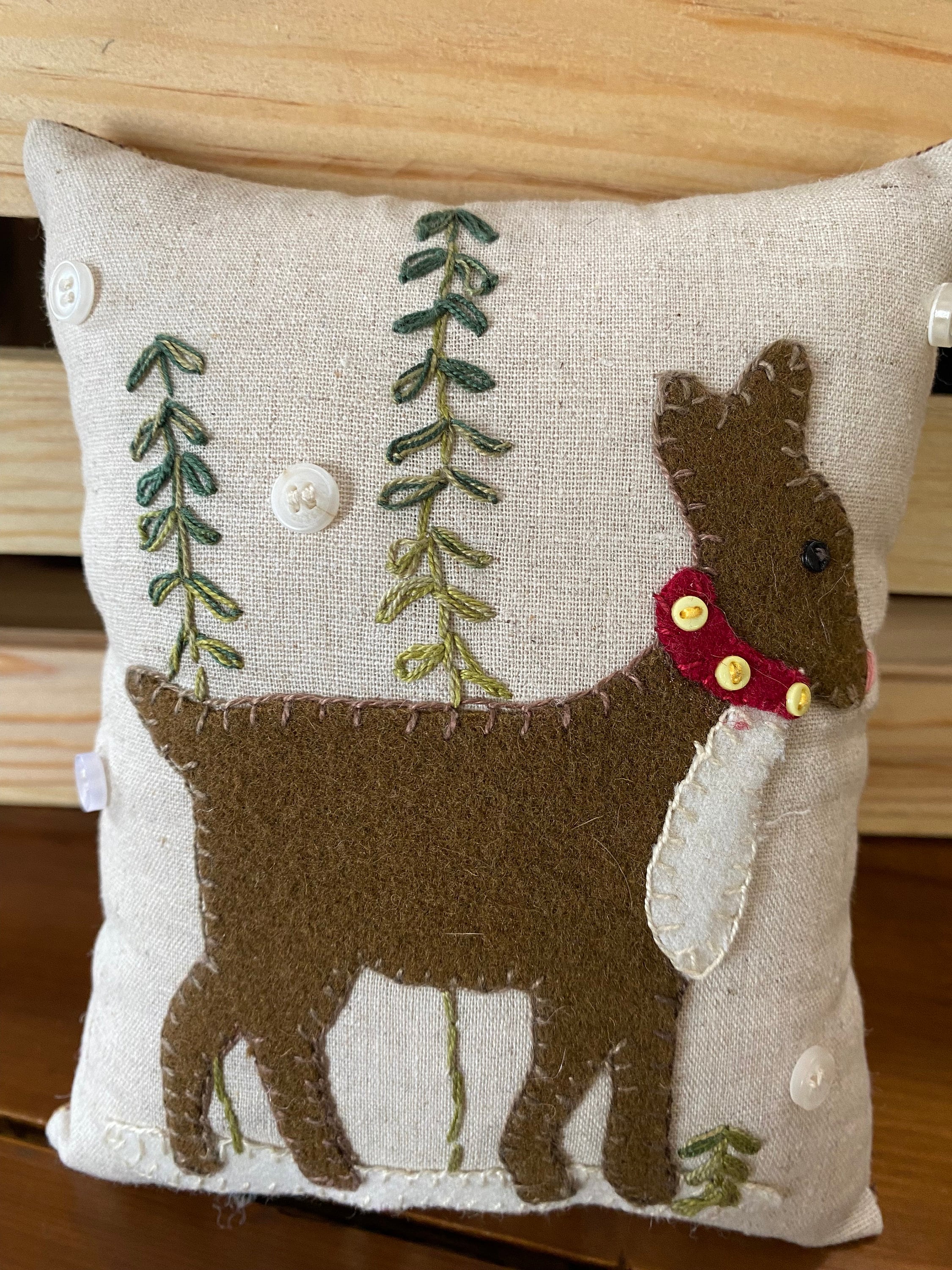 Wool Applique Kit Set of Four Holiday Pillows Pattern by Buttermilk ...
