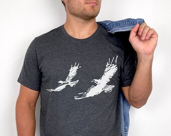 Wild Adventures T-shirt, Eagle, Eagle Hunting Fish, Vintage Text Style ...