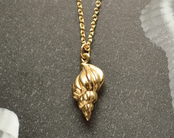 Vintage 14k Gold Seashell Pendant Necklace - Etsy