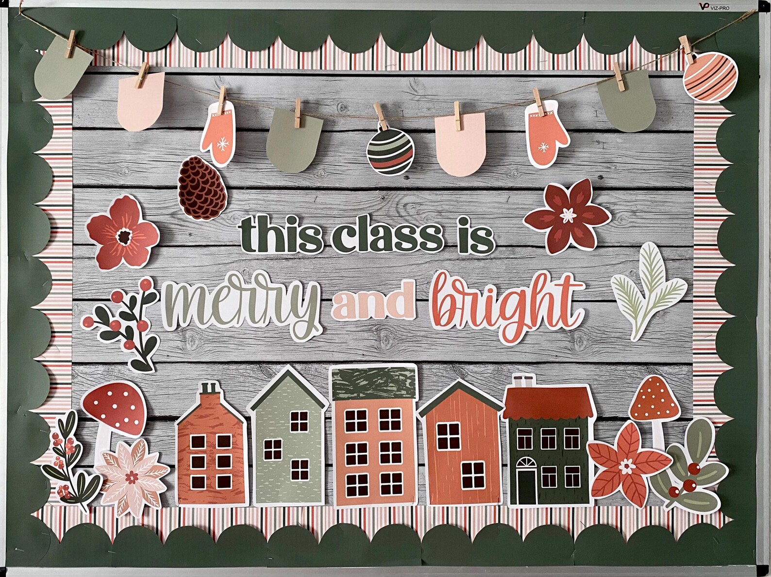 December Holiday Christmas Bulletin Board Kit, Merry and Bright Door ...
