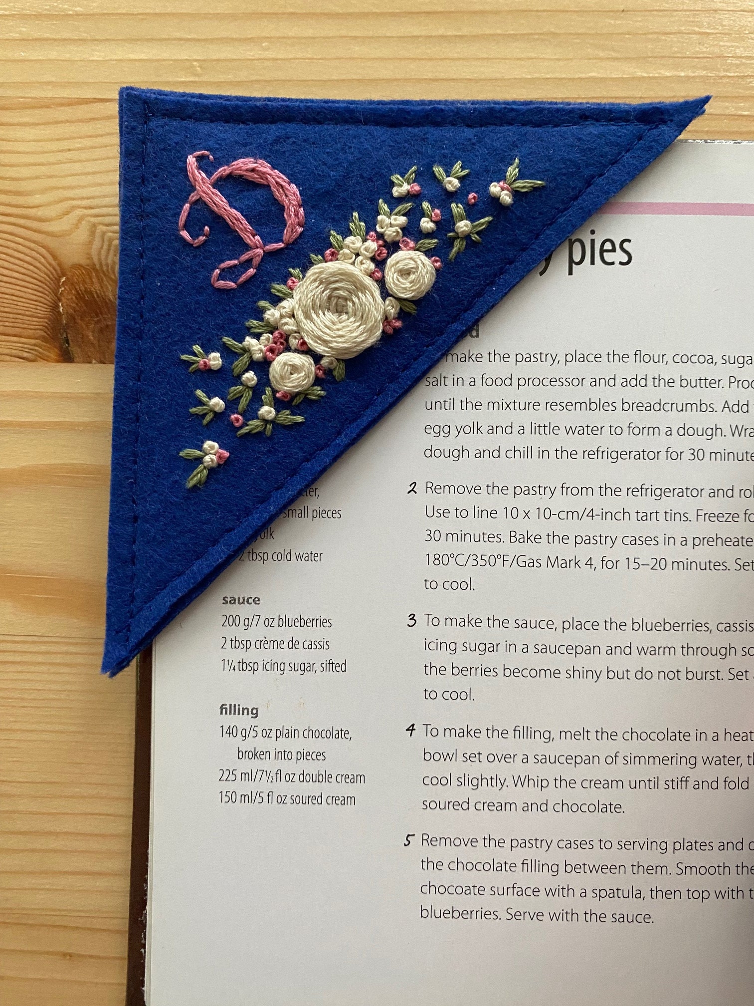 Hand Embroidered Bookmark Felt Corner Bookmark Gift for Book - Etsy UK