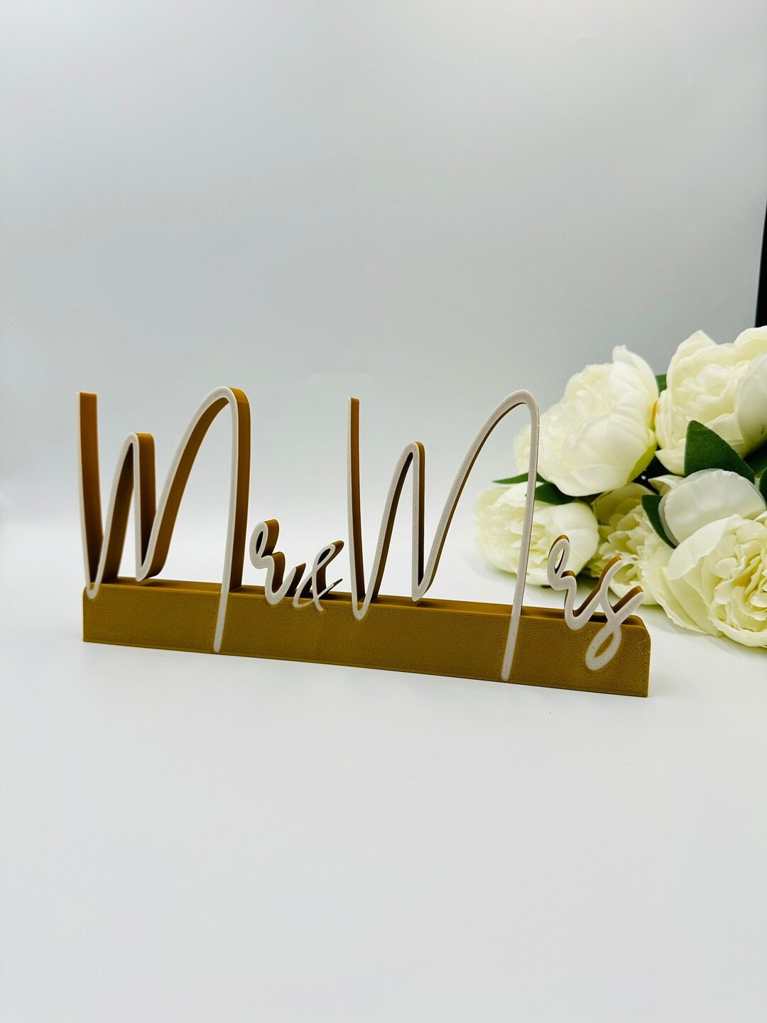 Mr and Mrs Wedding Table Sing Modern Style Wedding Table Centerpiece ...