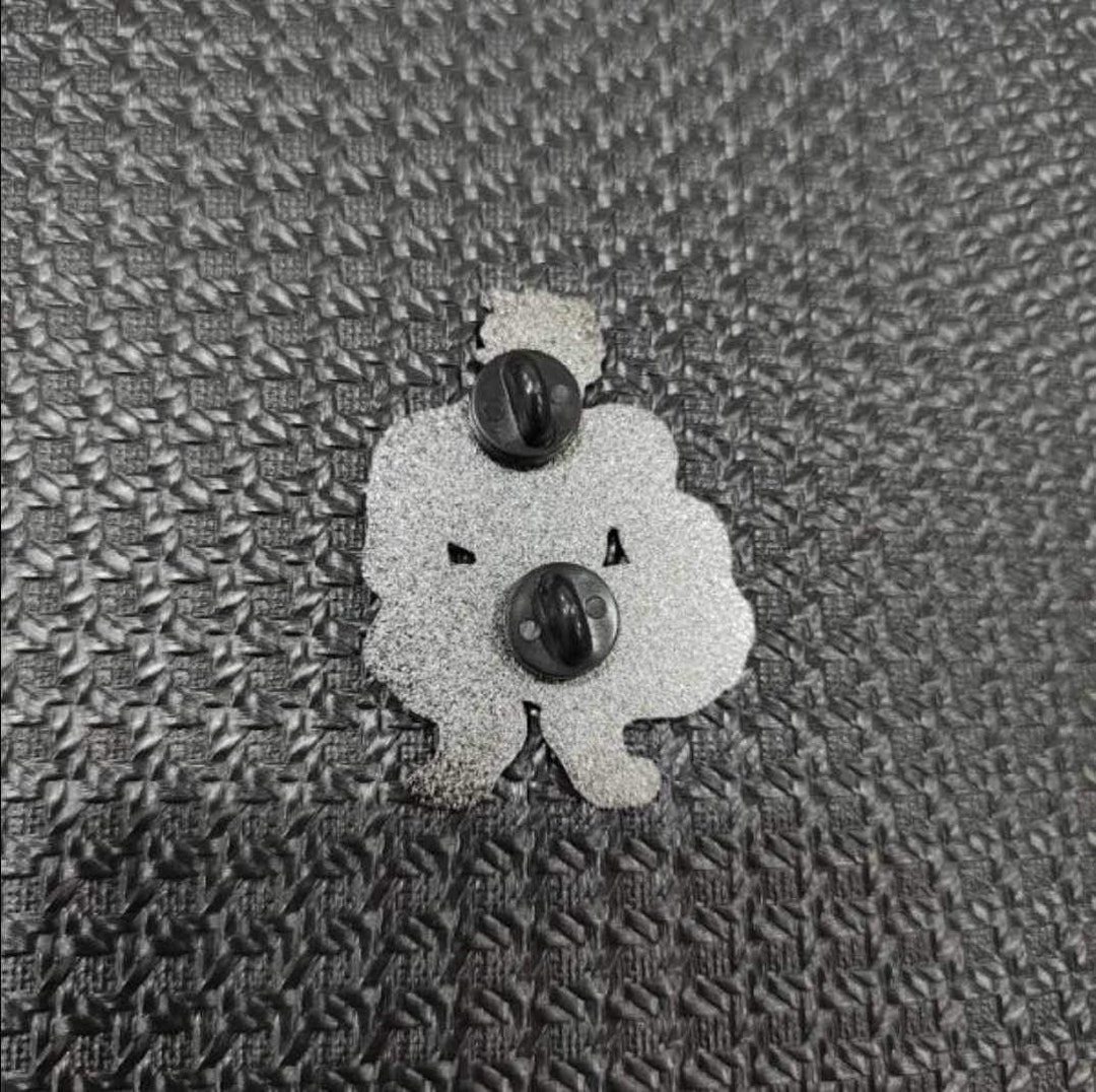 Waifu Enamel Pin Legend - Etsy