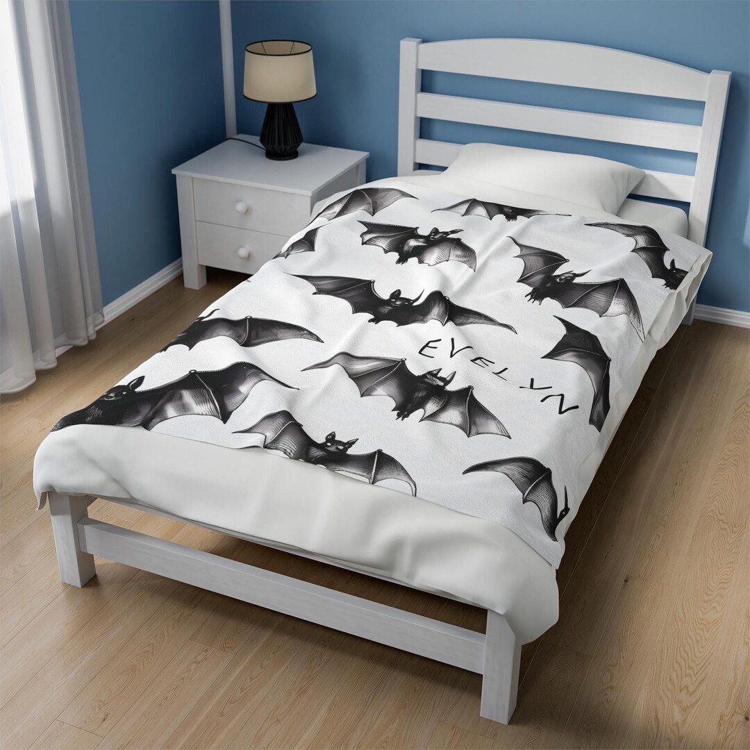 Personalized Spooky Bats Blanket, Custom Bat Halloween Throw Blanket ...