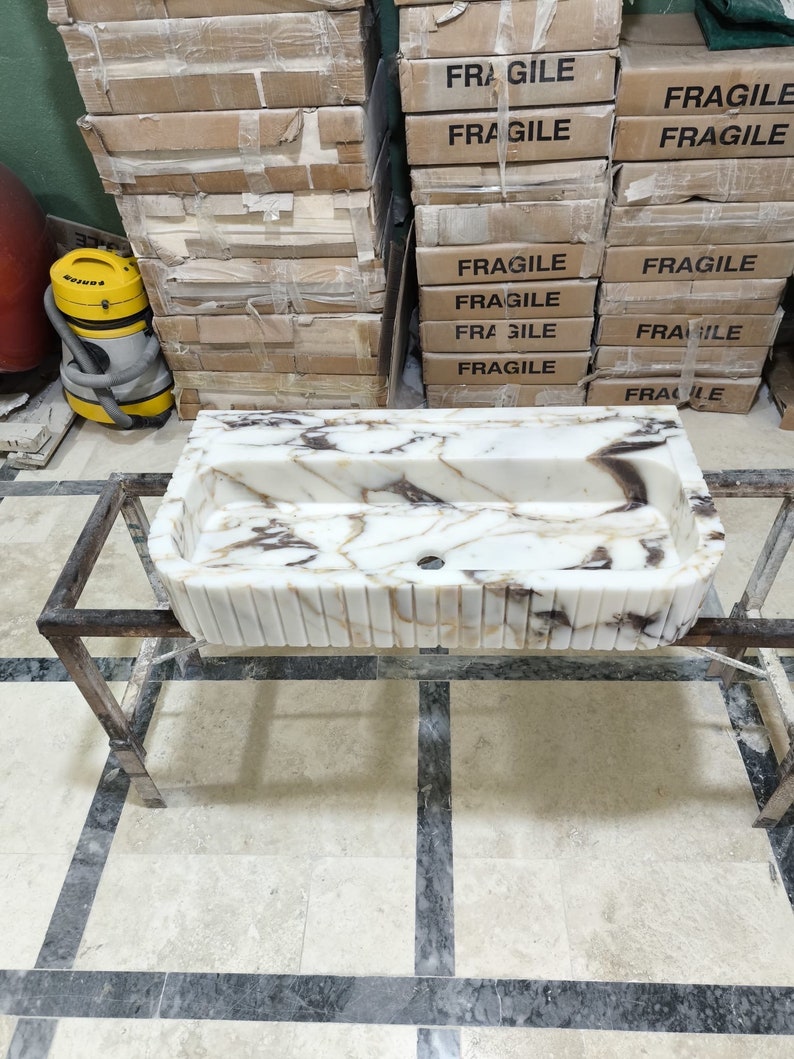 Handcrafted Calacatta Viola Marble Vessel Sink: Rounded Corner Bathroom ...