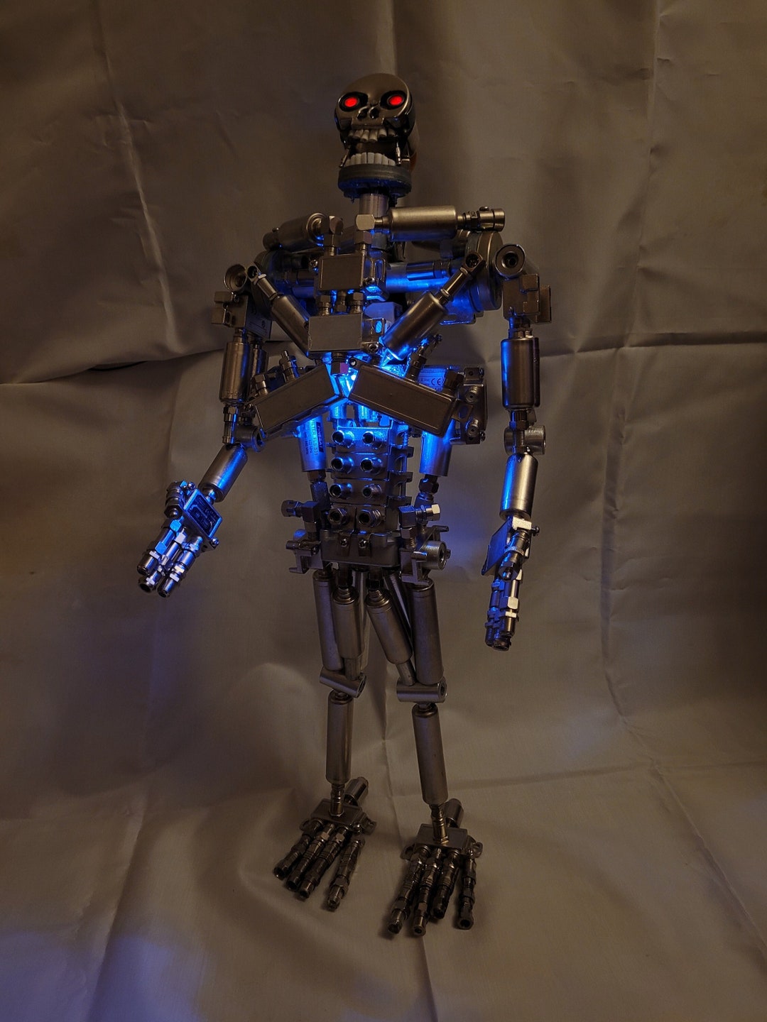 Terminator T-800 Endoskeleton Sculpture Made of Coaxial Cable Network ...