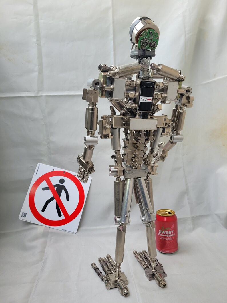 Terminator T-800 Endoskeleton Sculpture Made of Coaxial Cable Network ...