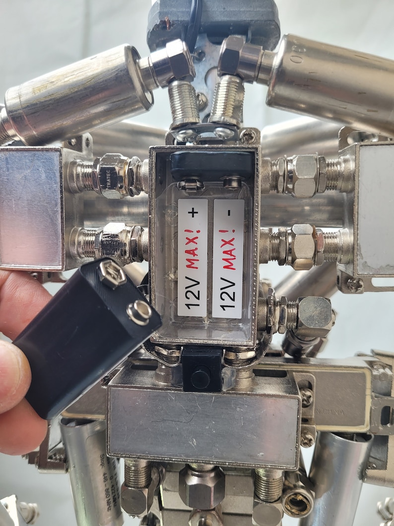 Terminator T-800 Endoskeleton Sculpture Made of Coaxial Cable Network ...