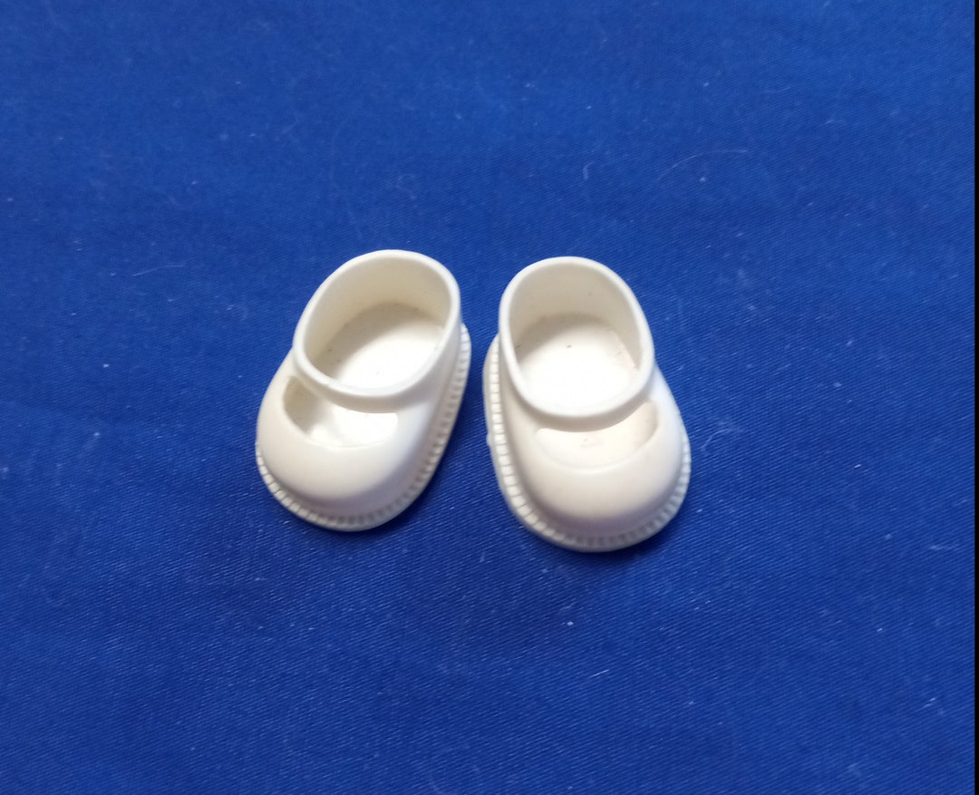 Small 7/8 Vintage Off-white Plastic Doll Shoes - Etsy