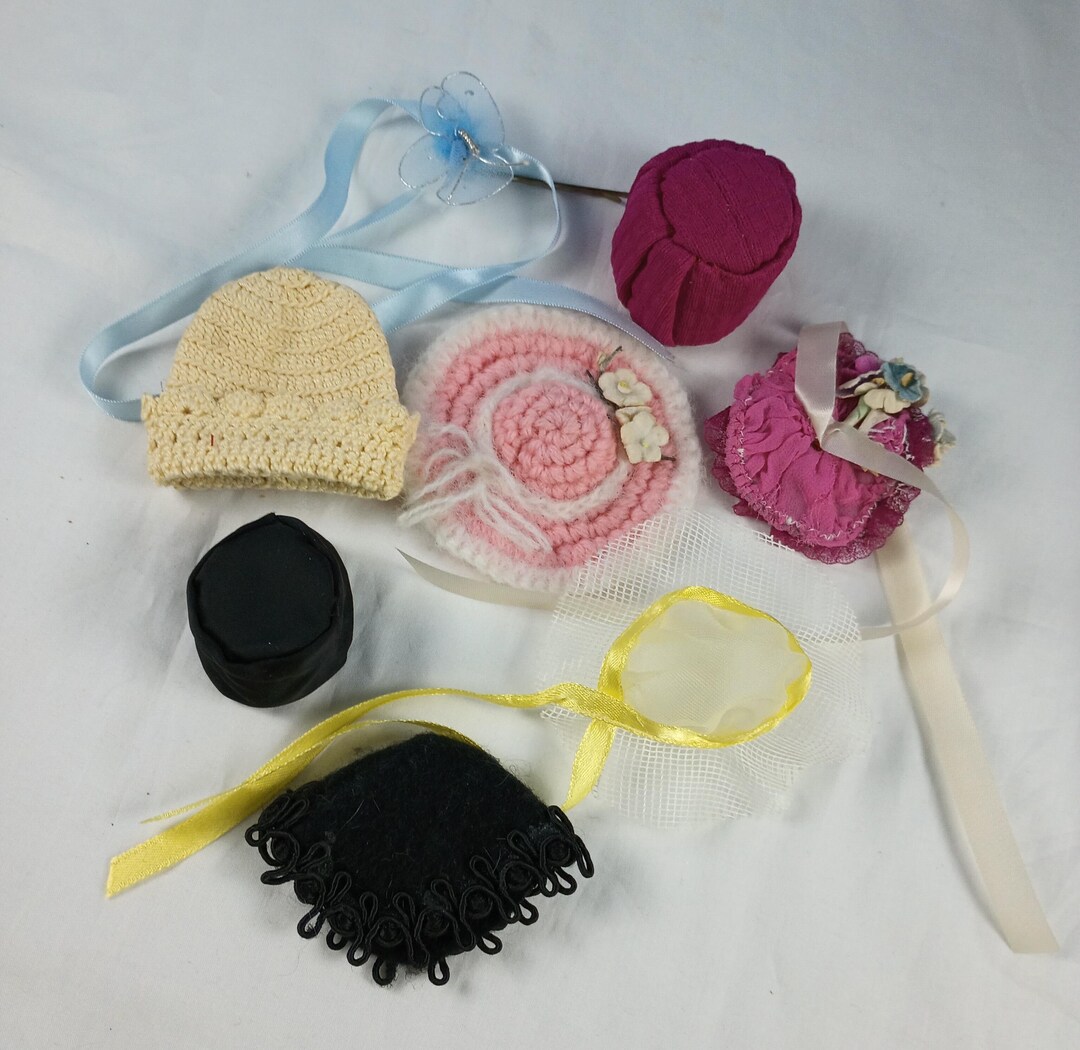 7 Mini Hats and a Hair Piece for Tiny Dolls - Etsy