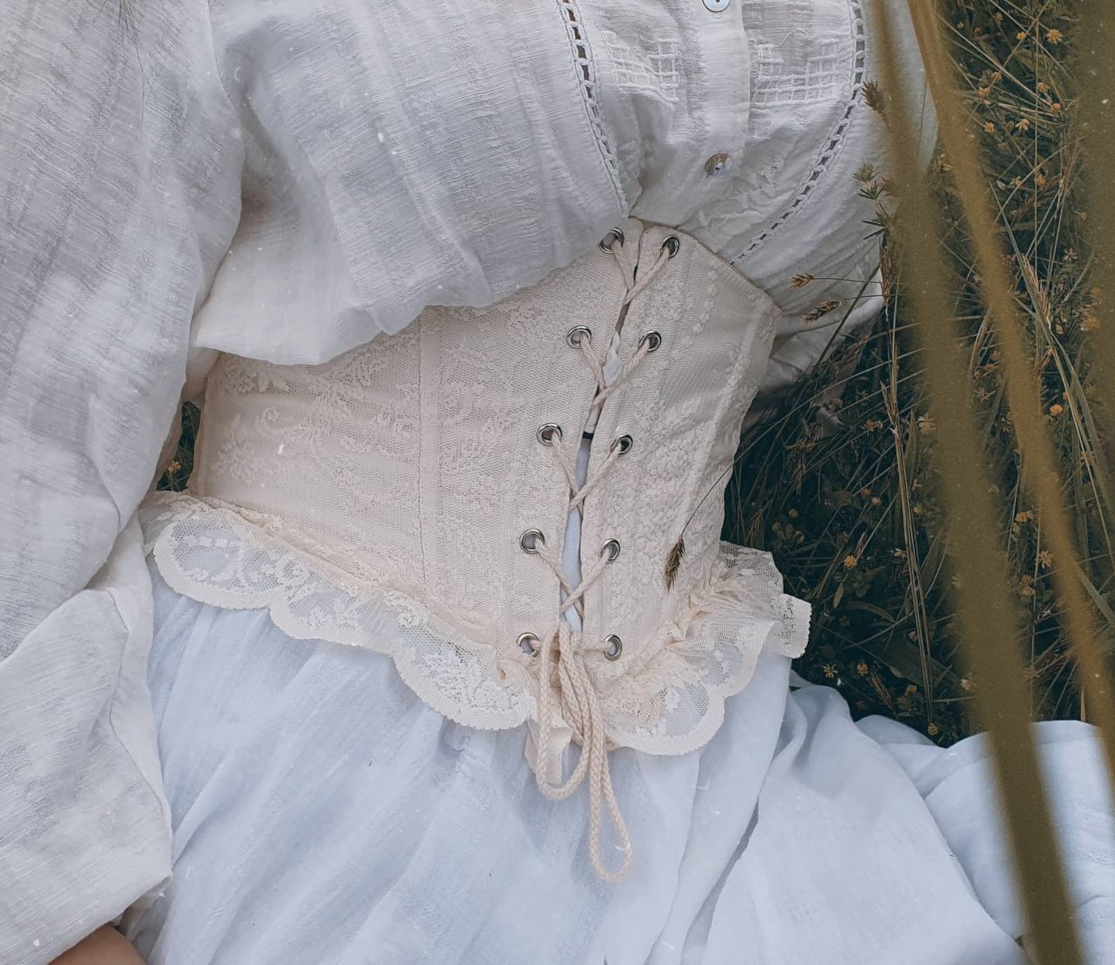 Fairy Corset Top in Vintage Style Elegant Underbust Lace Corset Basque ...