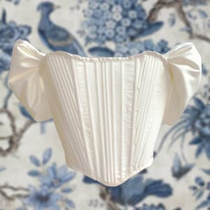 Basque Ivory Waist Corset Elegant Bridal Corset With Off-shoulder ...