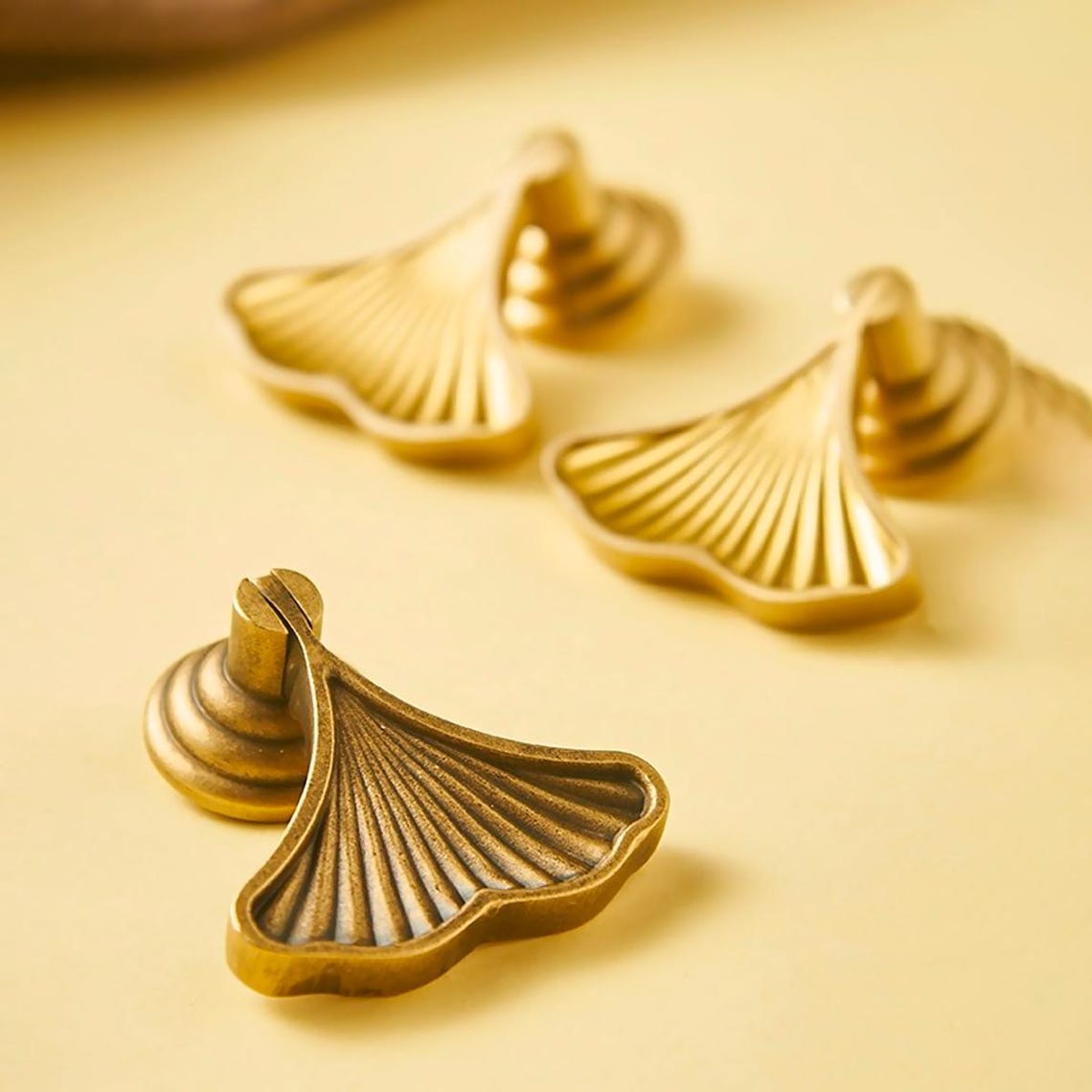 Antique Fan Drop Knobs Solid Brass Gold Dresser Knobs Cabinet Knobs ...