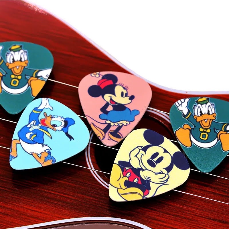 Disneys Mickey Minnie and Donald Guitar Picks/plectrum Soach Selection ... Disneys Mickey Minnie and Donald Guitar Picks/plectrum Soach Selection ...