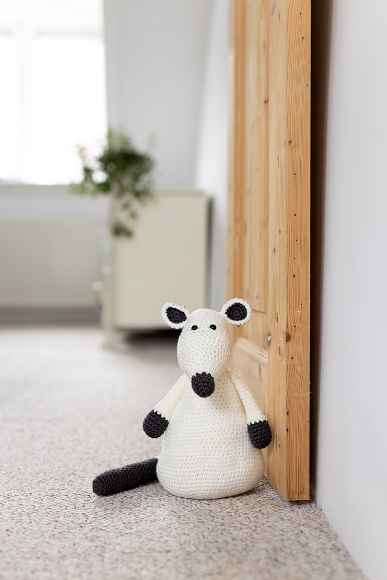 Crochet Mouse Doorstop Pattern: Amigurumi Animal (digital PDF) - Etsy