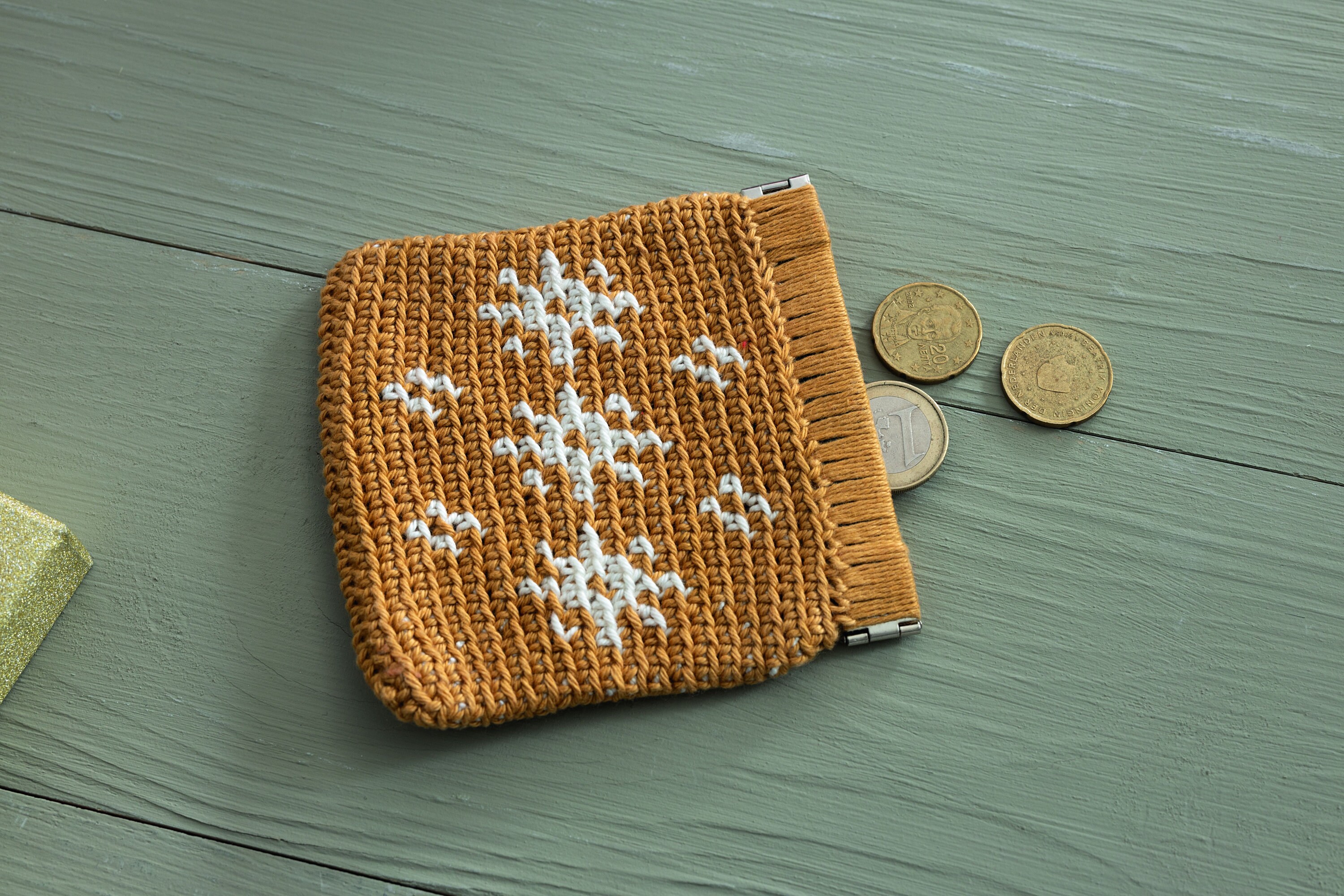 Crochet Pattern Squeeze Coin Purses, Adorable and Handy, Wintry Motif ...
