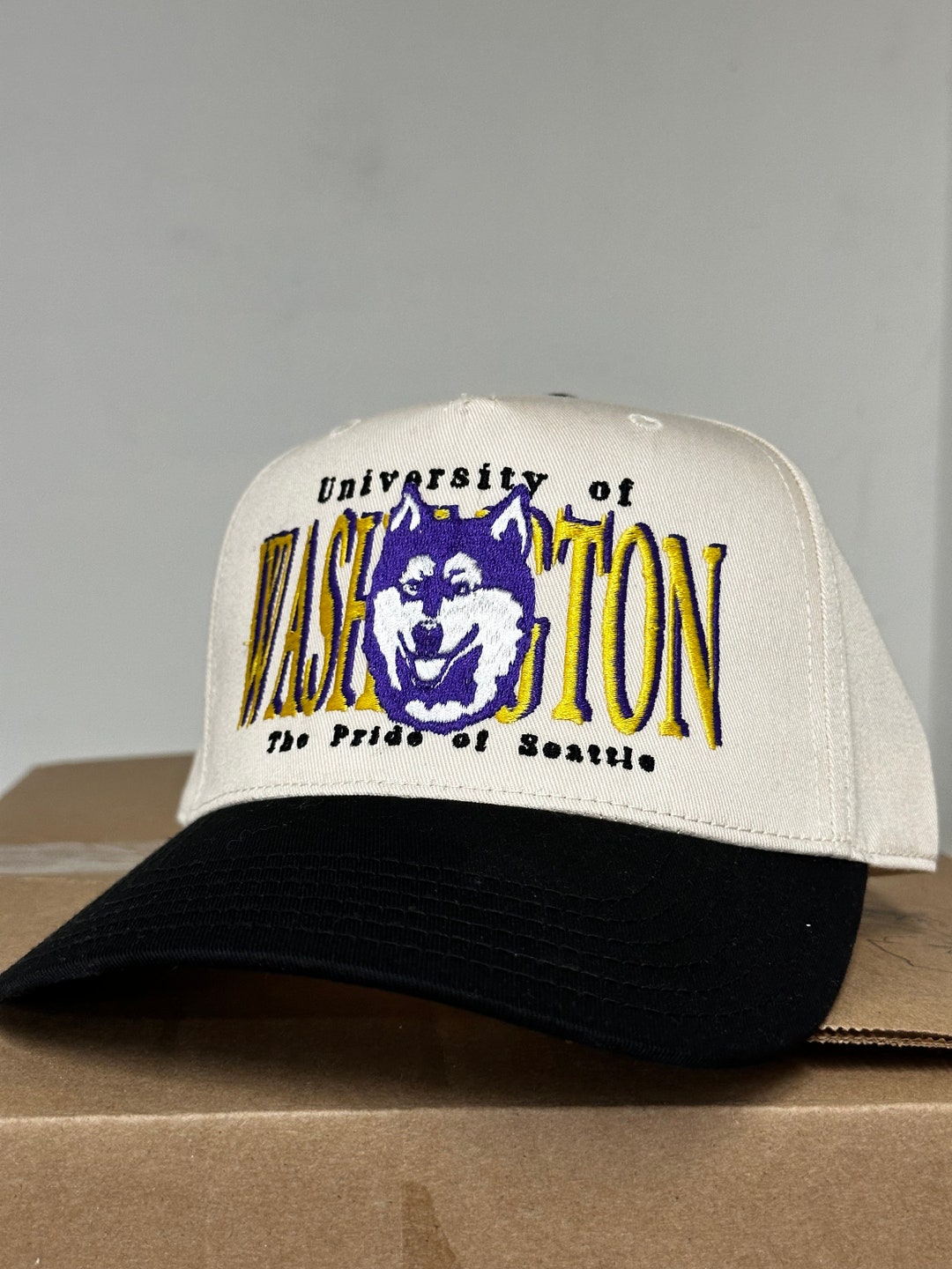 90s Vintage Style University of Washington Huskies Snapback Baseball ...