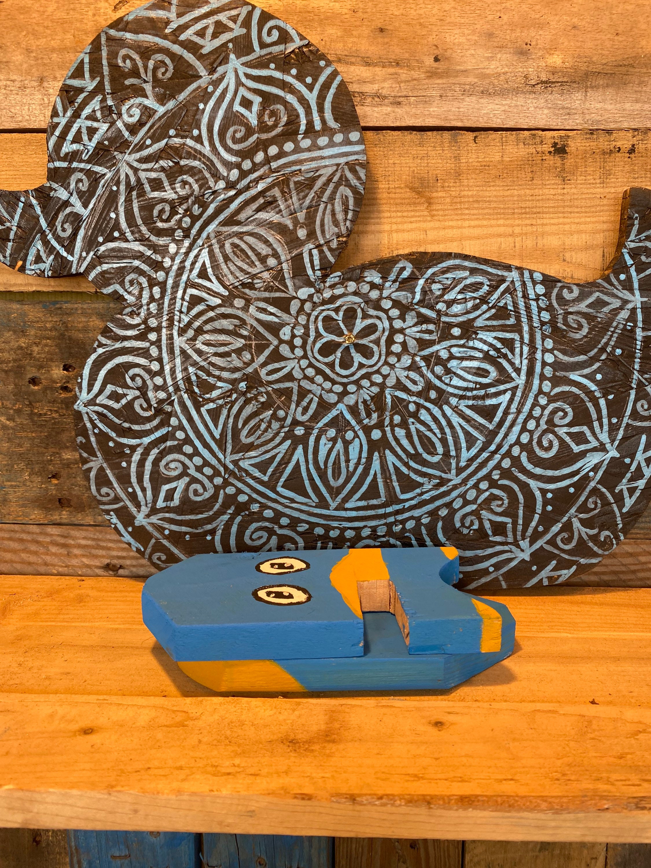 Wui the Duck Phone Stand - Etsy