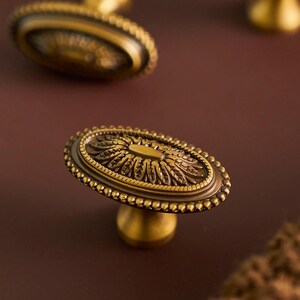 Victorian Drawer Knobs Antique Brass Cabinet Knobs Oval Decorative Dresser Knobs Antique Cabinet ...