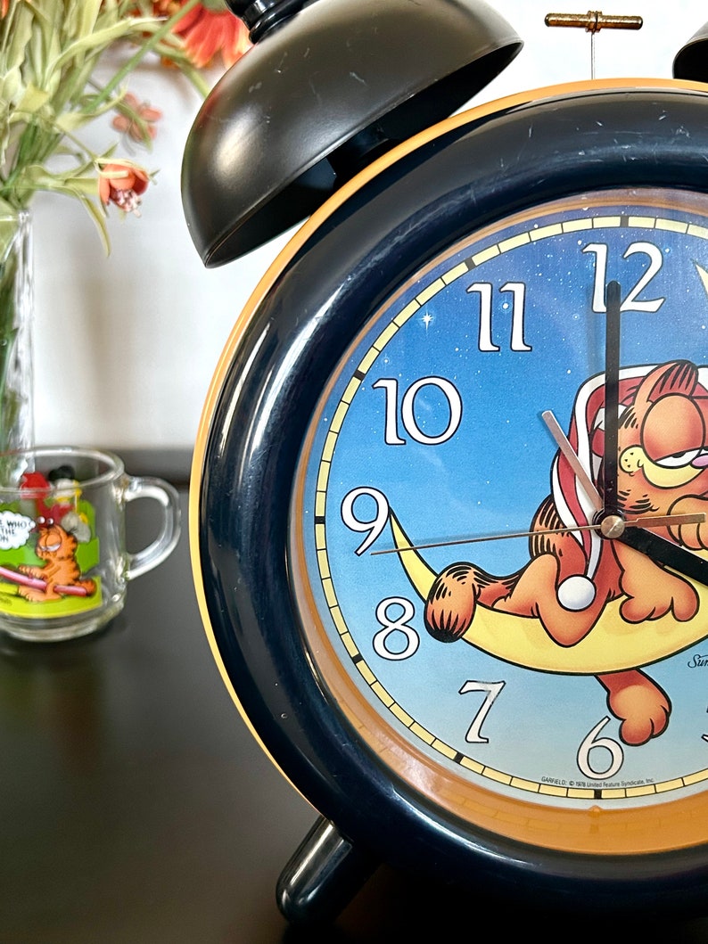 1978 Garfield Cat Giant Alarm Clock by Sunbeam 10 W X 14 H Alarm Clock ... 1978 Garfield Cat Giant Alarm Clock by Sunbeam 10 W X 14 H Alarm Clock ...