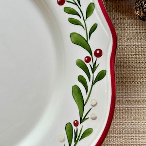 Set of 3 BETTER HOMES and GARDENS mistletoe Dinner Plates From the ...