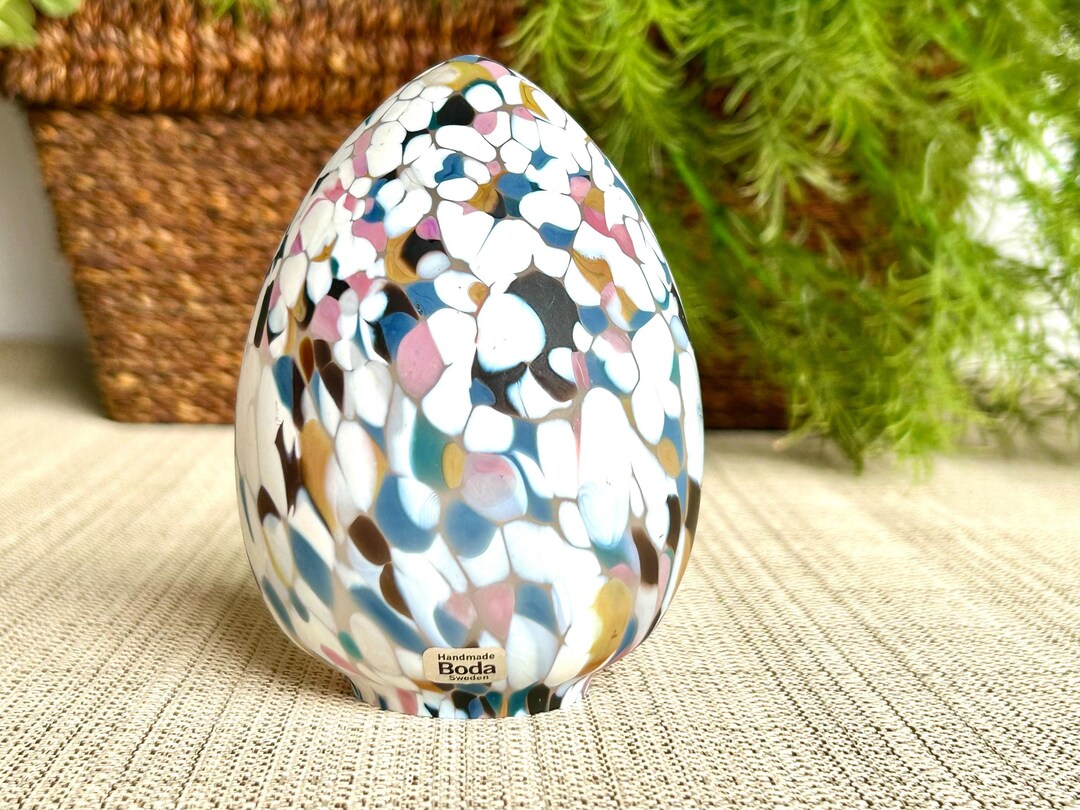 Vintage Kosta Bonda MONICA BACKSTOM Hand Made Art Glass Egg 4" Made in ...