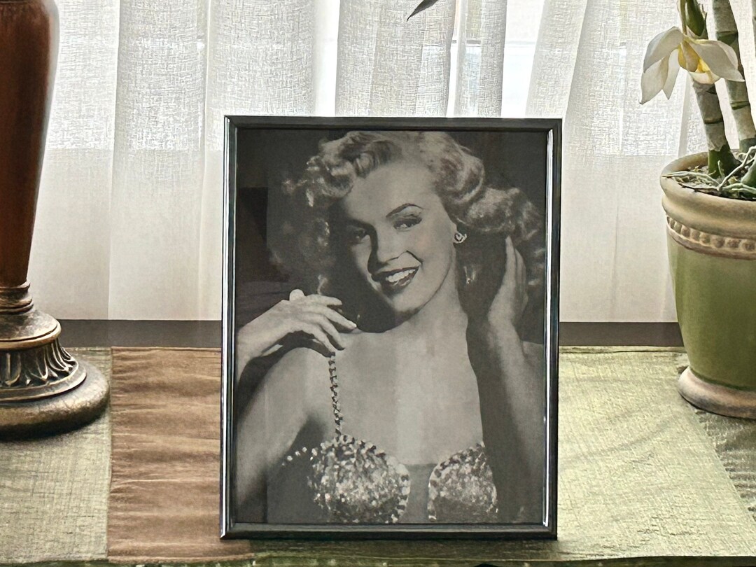 Vintage 1990 Estate of Marilyn Monroe With Frame Represented by the ...
