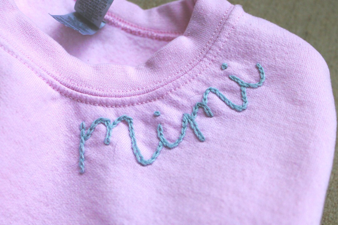 Personalized Hand-stitched Mama Sweatshirt: Custom Grandparent Gift - Etsy