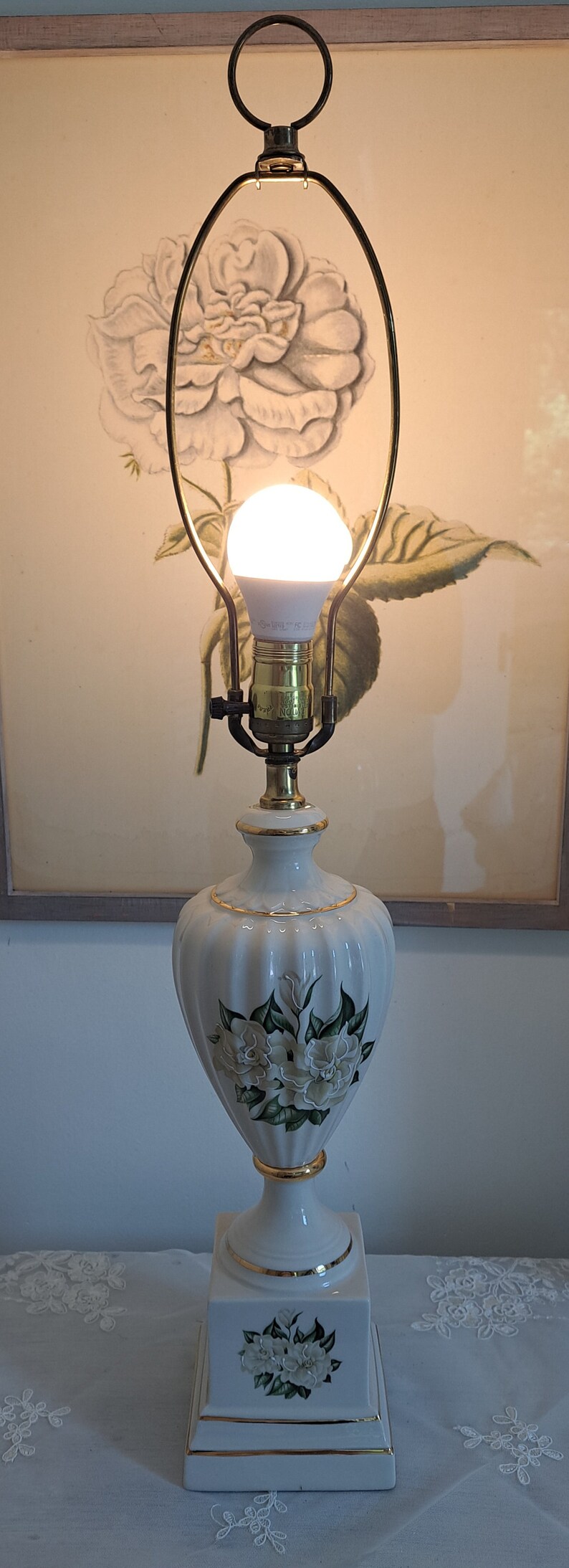 Vintage White Porcelain Magnolia Lamp - Etsy