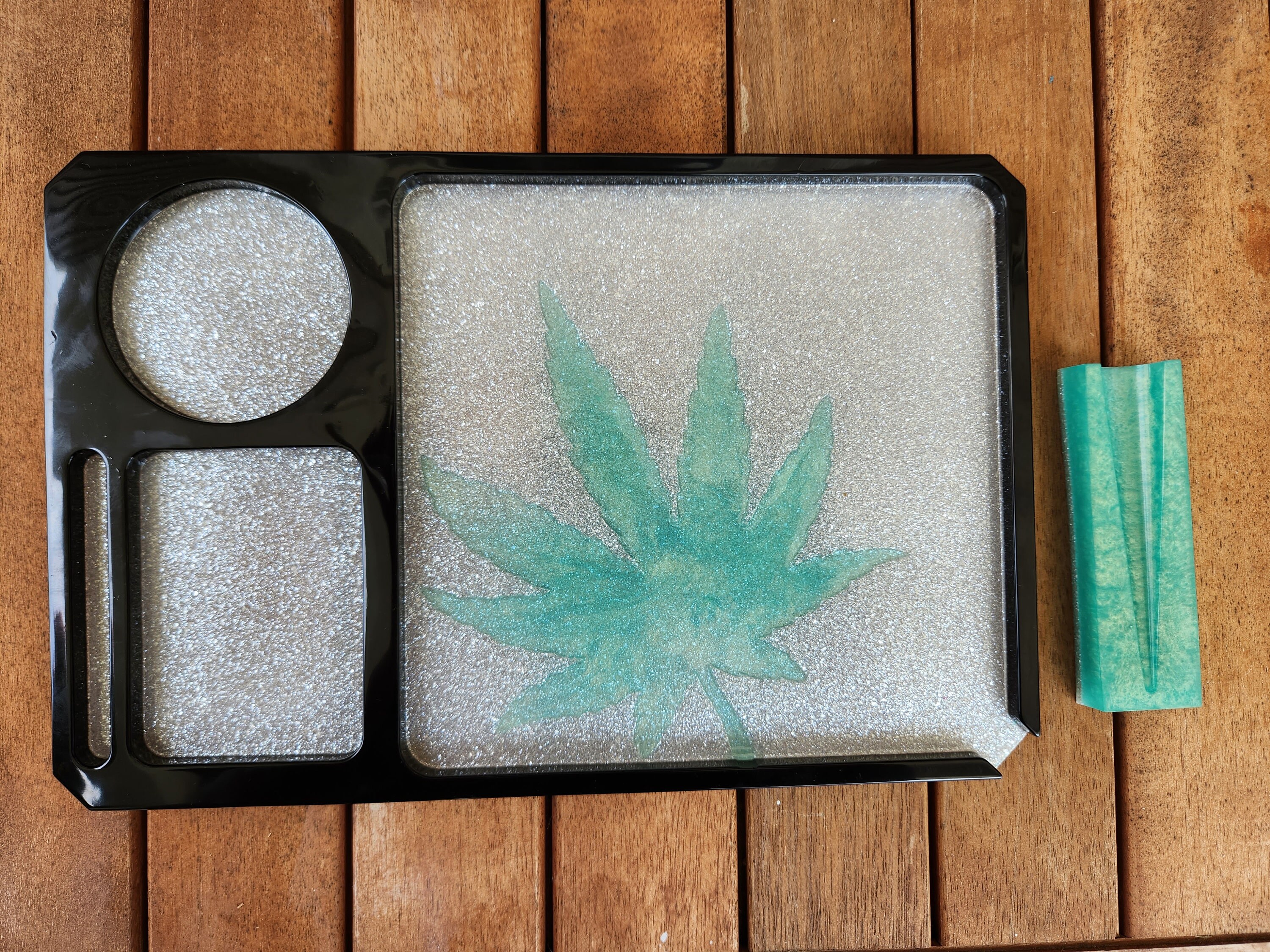 Marijuana, Weed Leaf Rolling Tray, Ash Tray, Glow in the Dark - Etsy