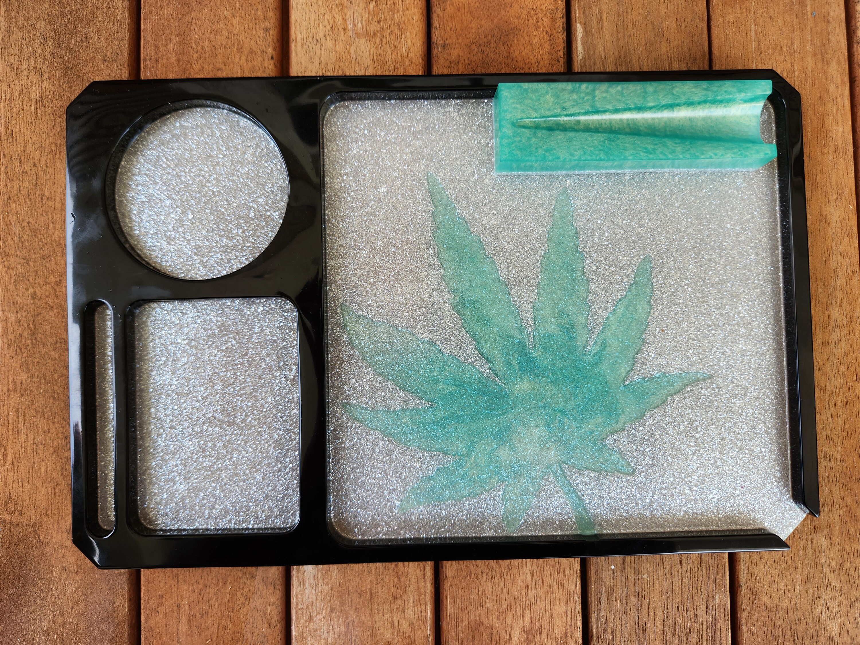 Marijuana, Weed Leaf Rolling Tray, Ash Tray, Glow in the Dark - Etsy