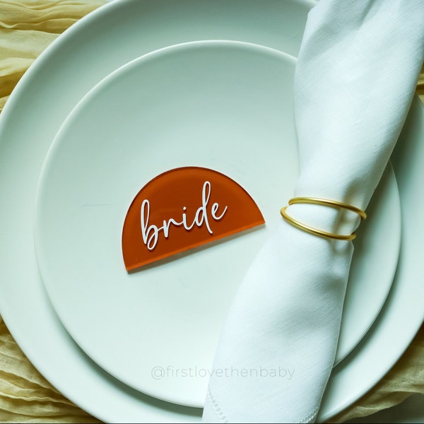 Circle Place Card - Etsy