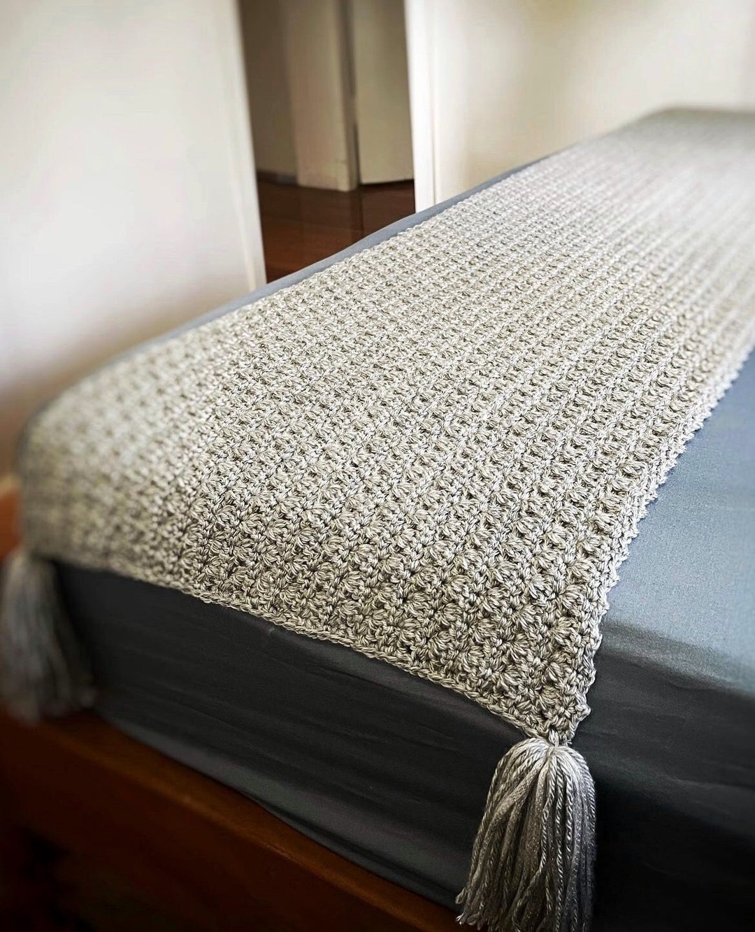Primrose Stitch Bed Runner - Etsy