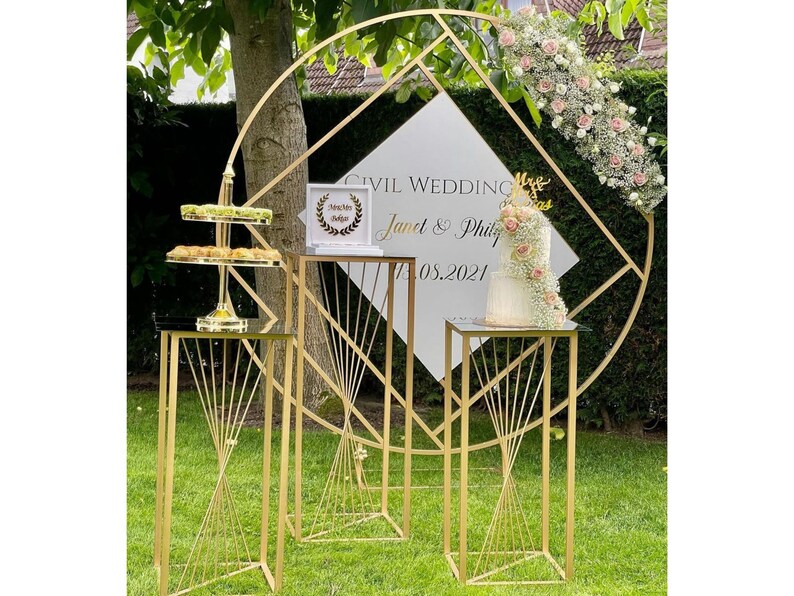 Gold Metal Wedding Arch, Flower Garland Hoop, Round Photo Backdrop ...