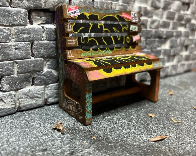 Miniature Graffiti Wood Bench Diorama 1/12 Props (exact Pictures of ...