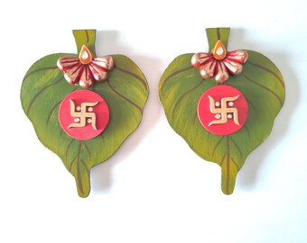 Asopalav Shubh Laabh Temple Decoration Wall Sticker Set of 2 Auspicious ...