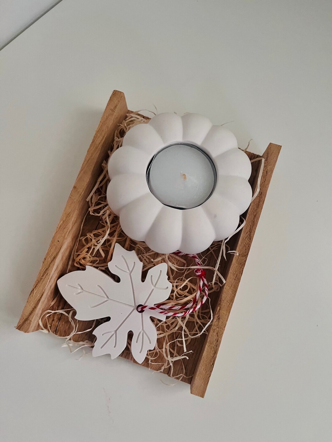 Holzbox mit Kürbis, Teelichthalter, Anhänger Blatt, Anhänger Pilz, Herbstdeko ,Herbst, Kerzen ...