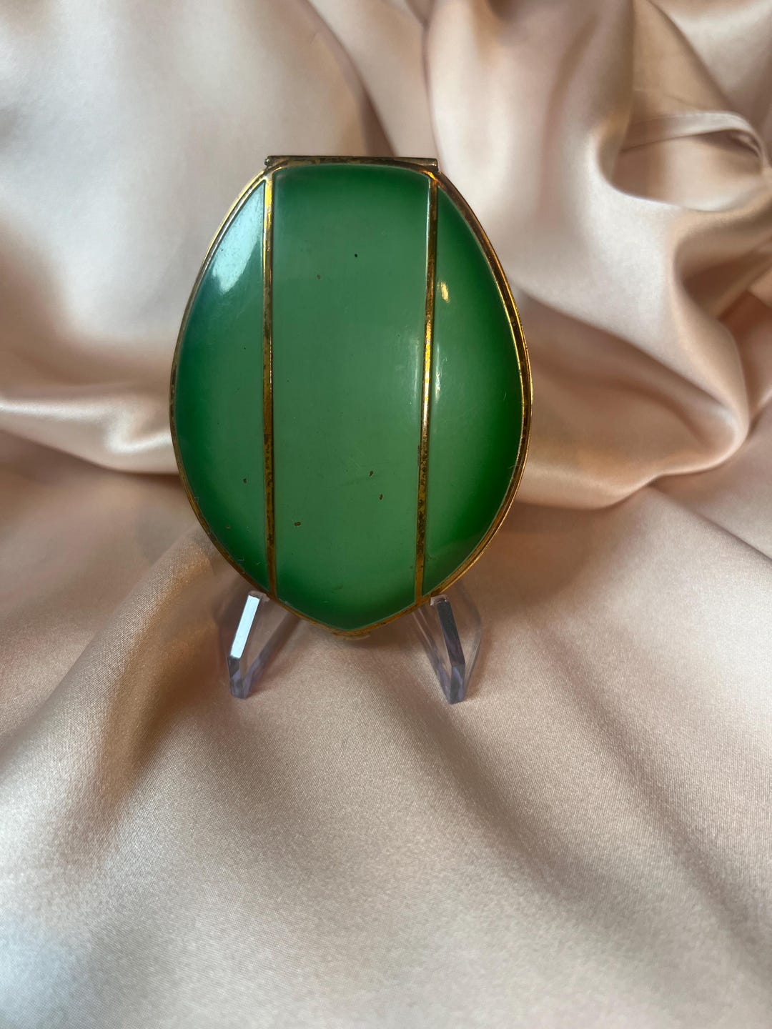 Elgin tulip Vintage Compact. Exqusite Green Ombré Enamel. - Etsy