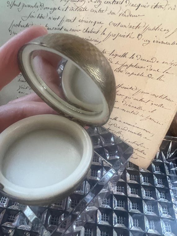 Rare, fabulous 1950's Pygmalion sphere powder compact… - Gem