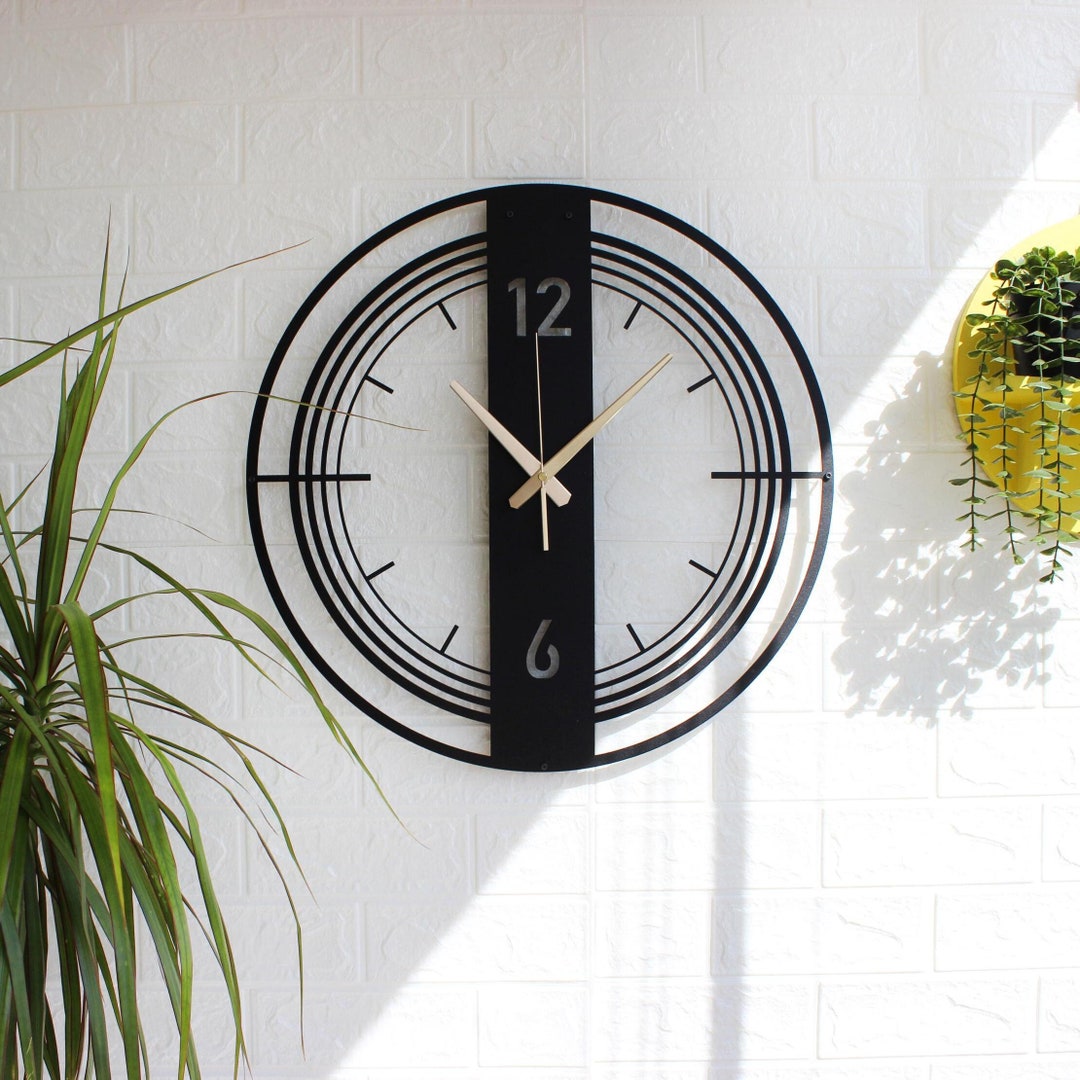 Modern Circle Design Metal Wall Clock, Unique Wall Clock, Large Silent ...