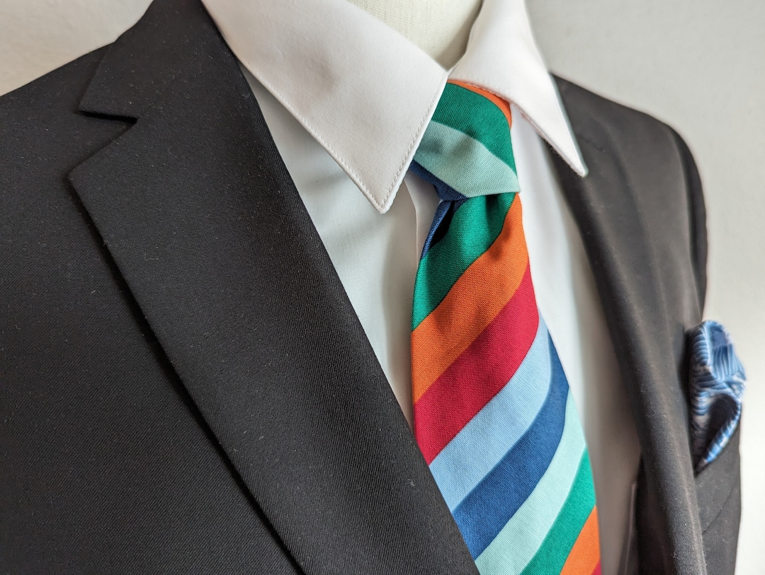 Men's Striped Necktie Colorful Spectrum Tie Vibrant Shades of Blues ...