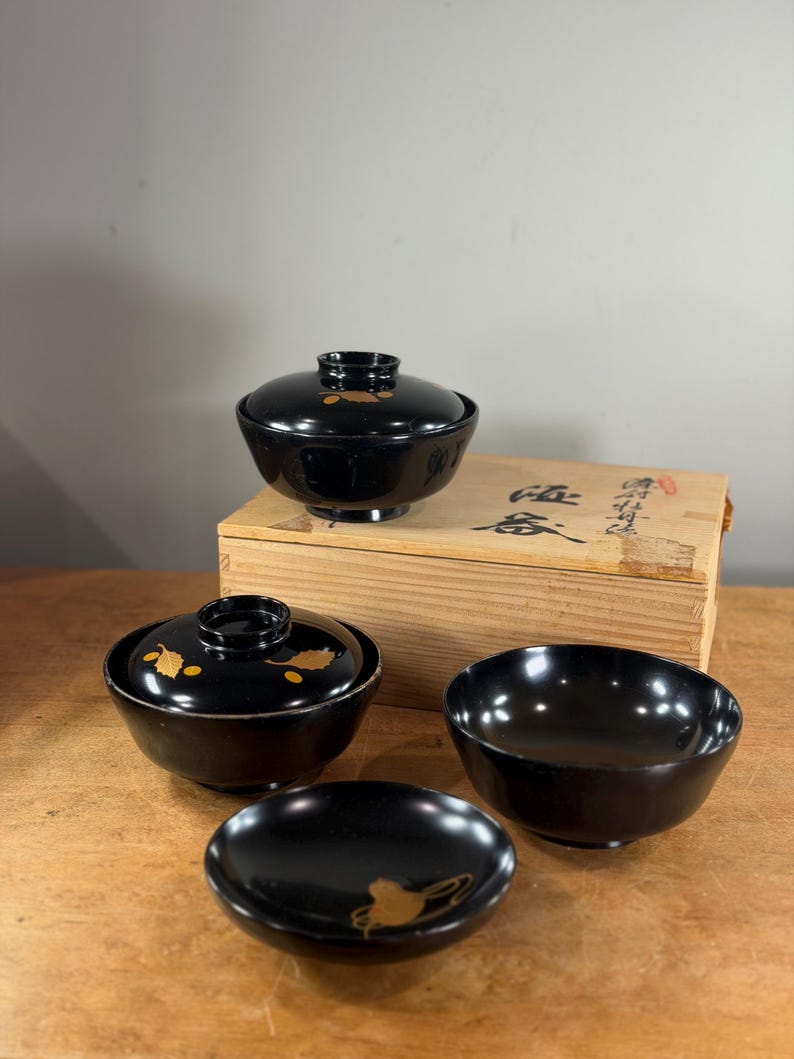 Vintage Wajima-nuri Lacquerware Black Gold Maki-e Style Miso Soup Bowl ...