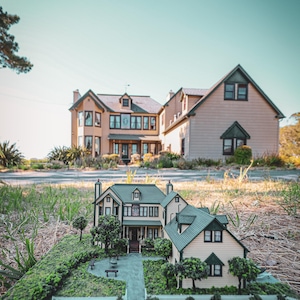 Made to Order Screamhorror House Diorama, Stu Macher House Half Version ...