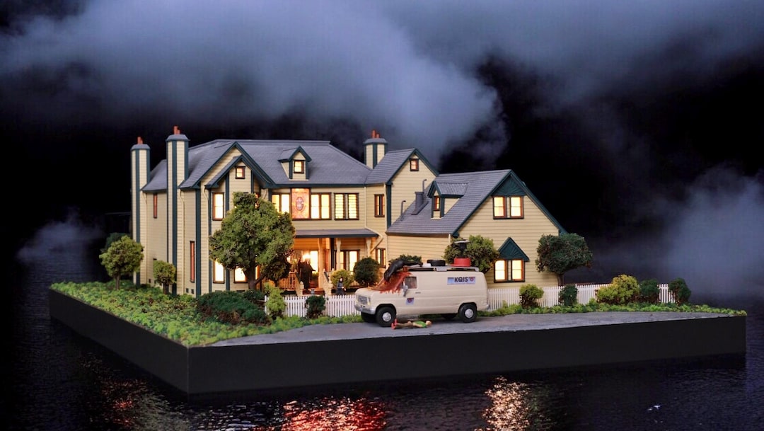 Stu Macher House Diorama – Full Version, Inspired by Scream, Handmade ...